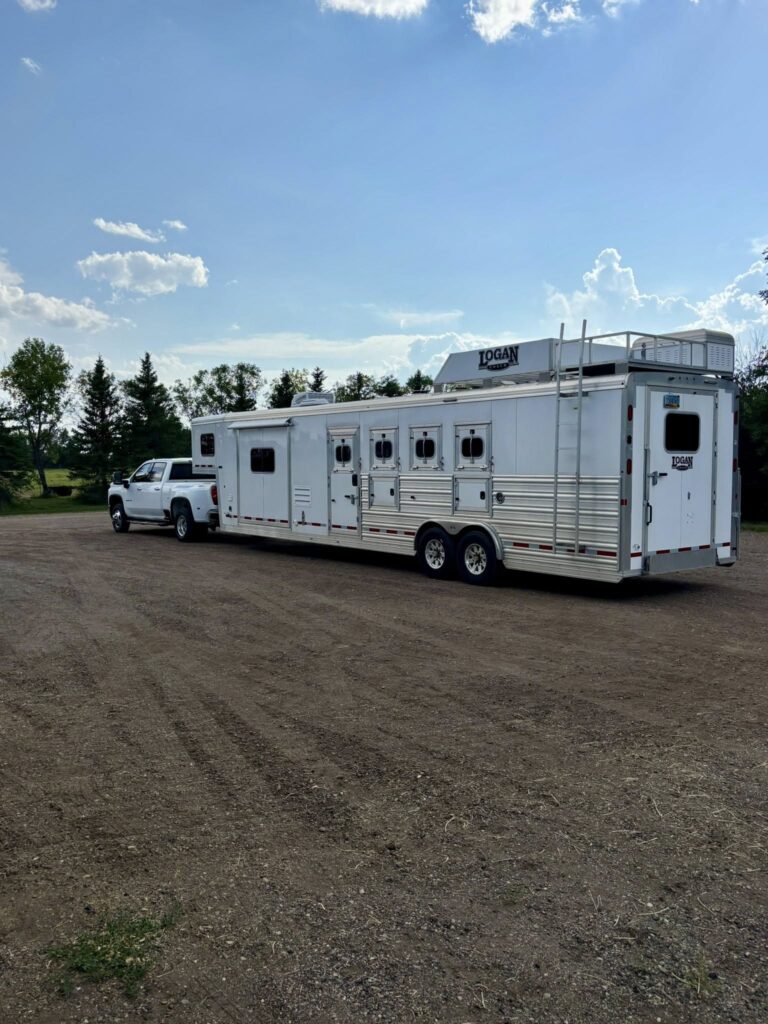 2019 Logan Coach Horse Trailers - 4 Horse Limited with Full LQ - $85,000