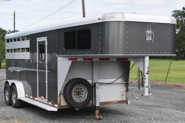 2018 Adam Horse Trailers for Sale - 7304GN 3 Horse with 2' Short Wall ...